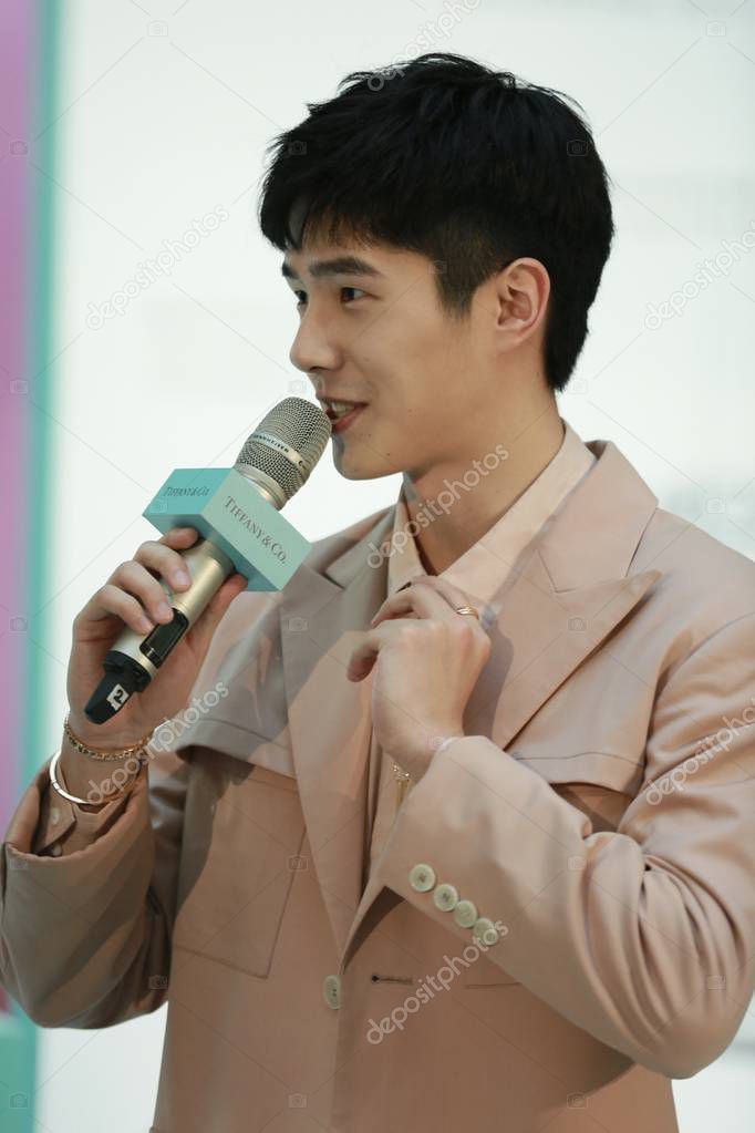 El actor chino Liu Haoran asiste al evento de la marca Tiffany & Co. en ...
