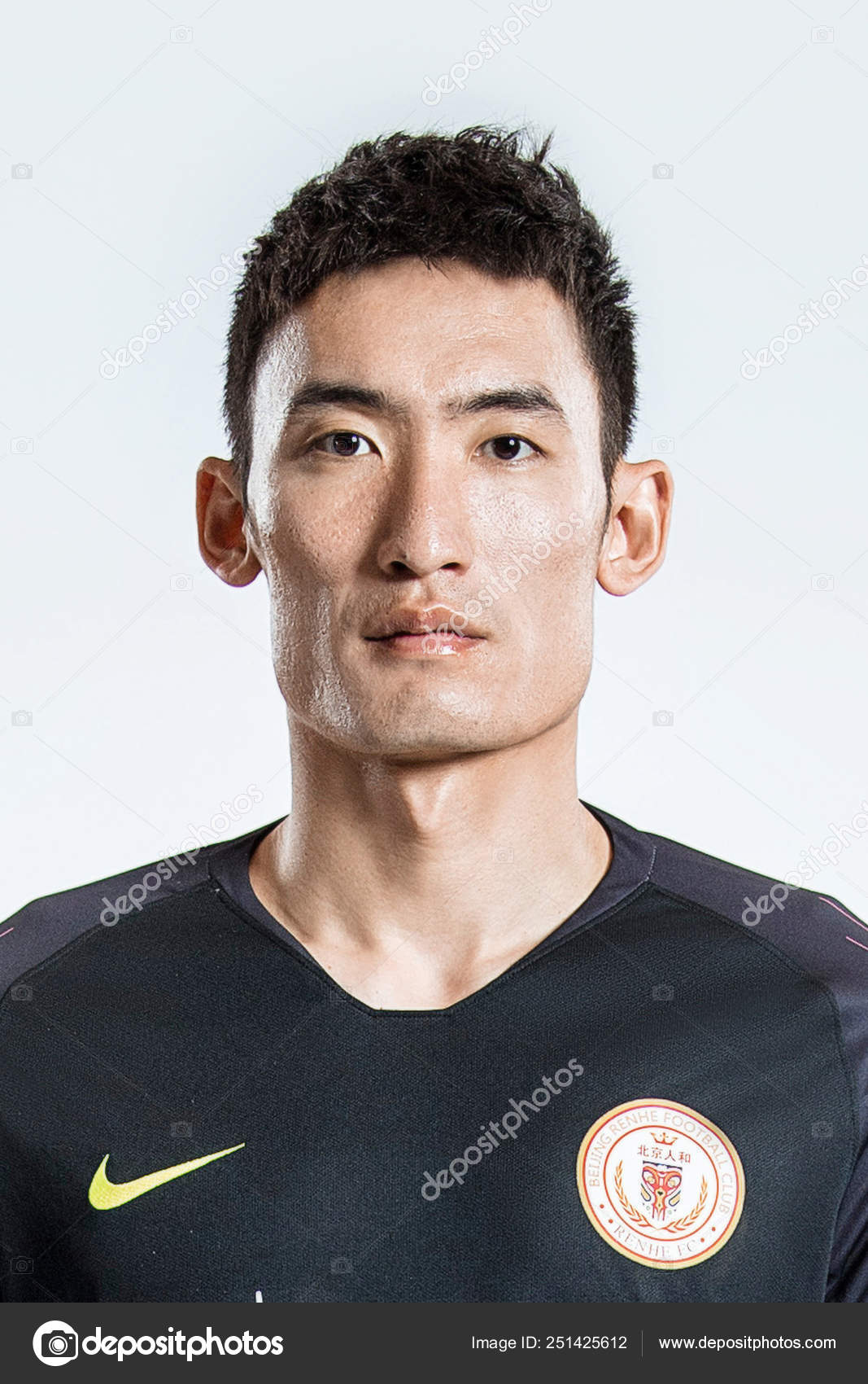 Exclusive Liu Peng Beijing Renhe Poses Filming Session Official ...