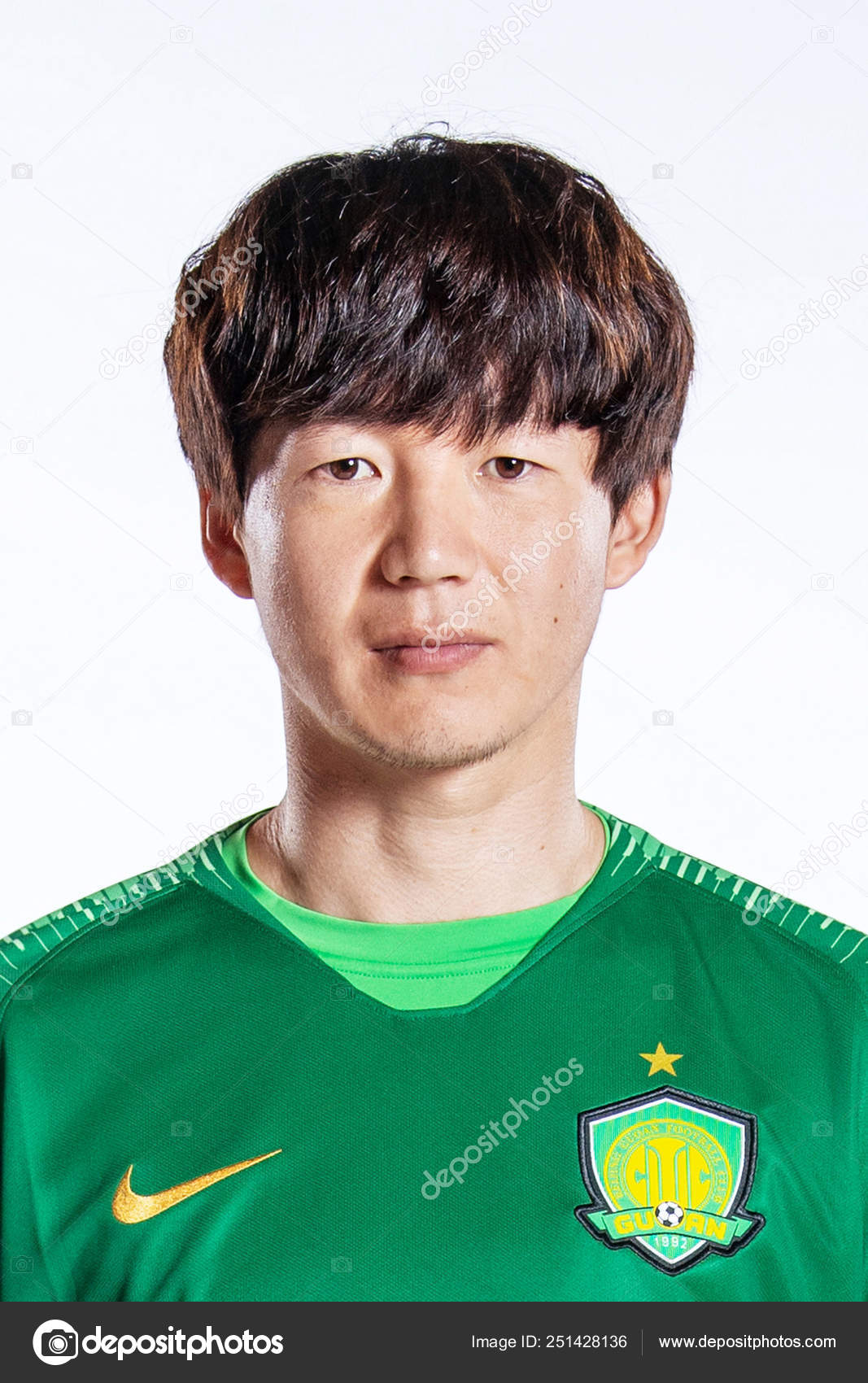 Exclusive Piao Cheng Beijing Sinobo Guoan Poses Filming Session ...