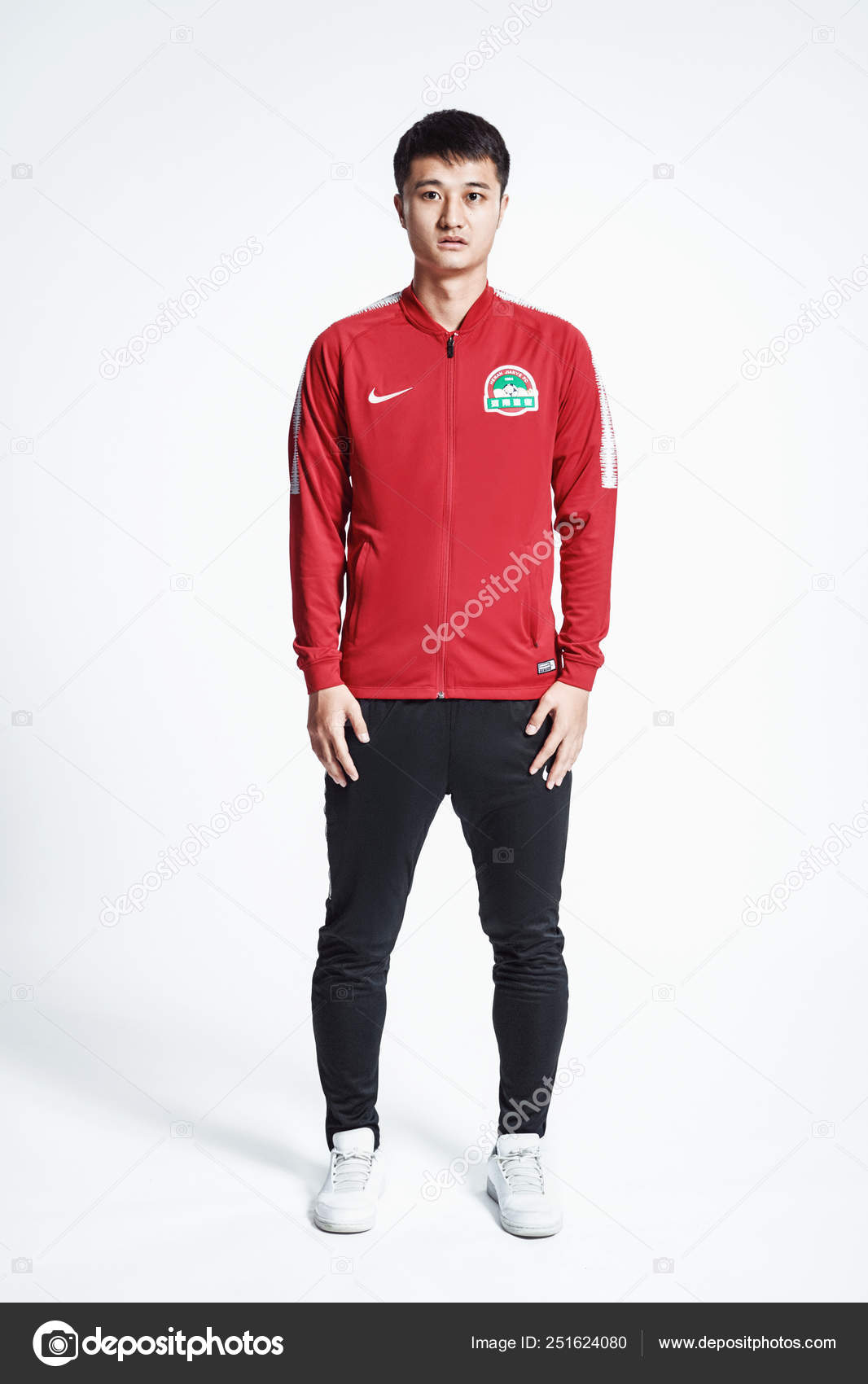 Exclusive Yang Kuo Henan Jianye Poses Filming Session Official Portraits – Stock Editorial Photo ...