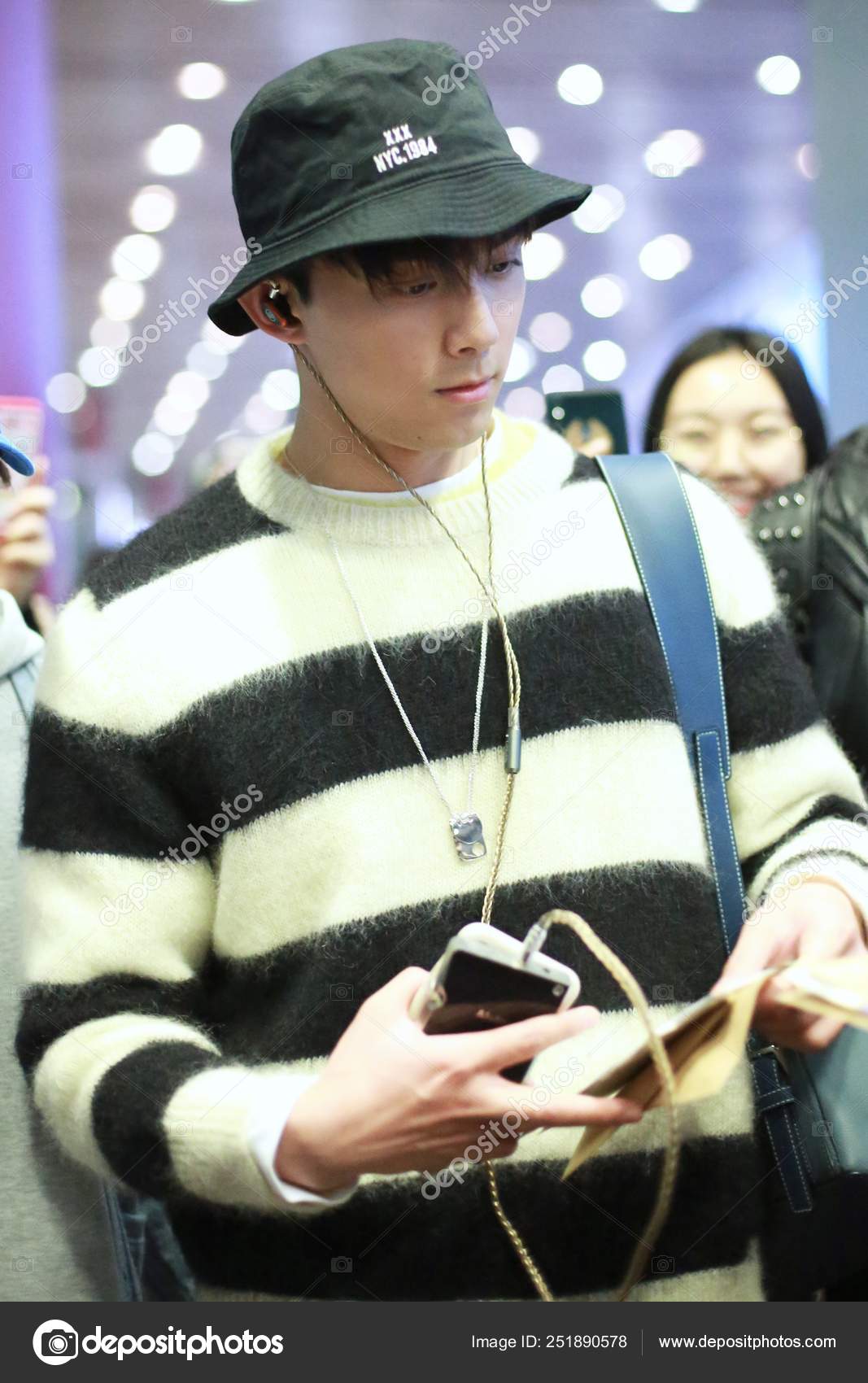 Chinese Actor Leo Lei Known Nation's Little Brother China Arrives ...