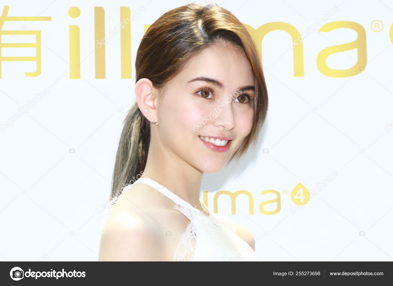 Taiwanese Actress Hannah Quinlivan Wife Taiwanese Singer Actor Jay Chou ...