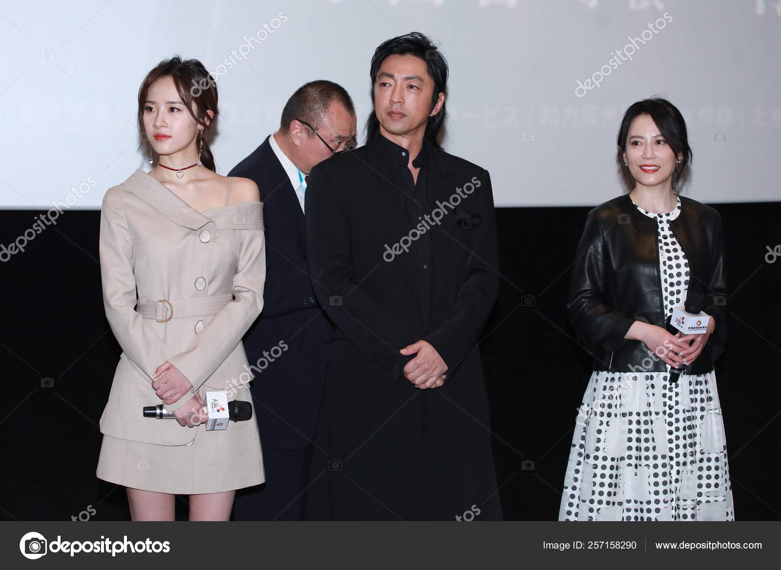 Chinese Actress Feihong Also Known Faye Right Japanese Actor Takao ...