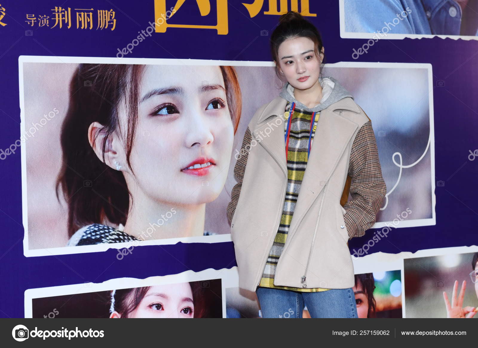 Chinese Actress Poses Filming Session Set New Series Ivy Monsters ...