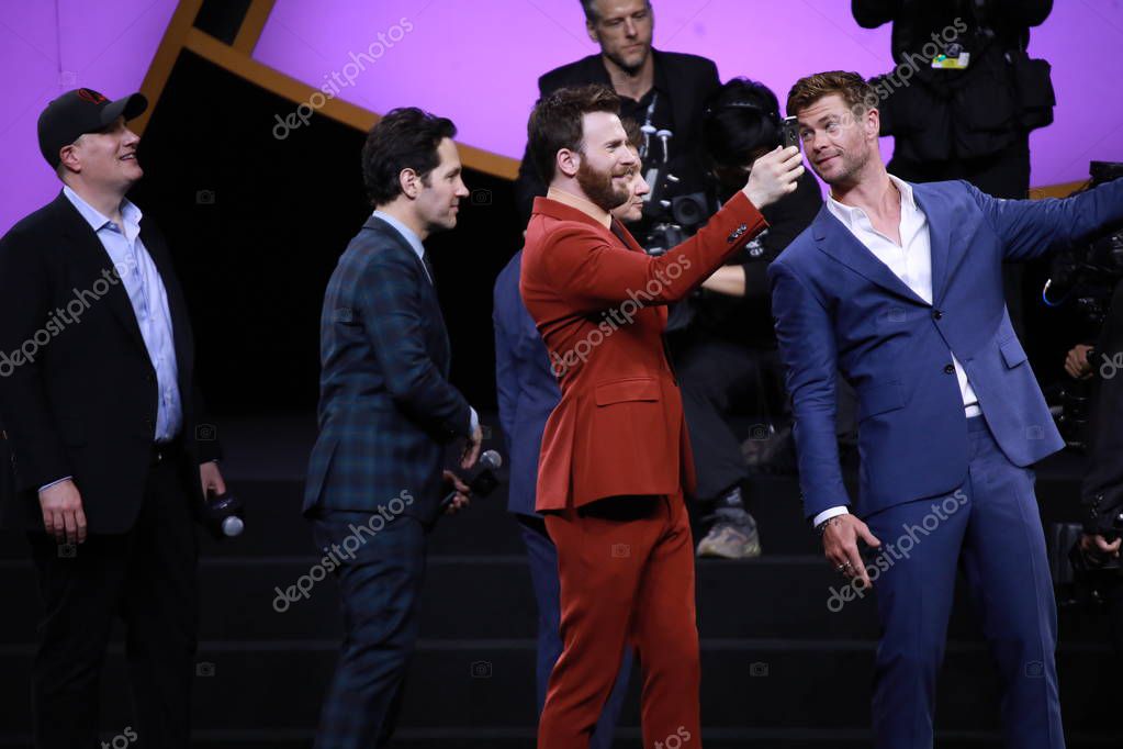 (Desde la izquierda) Paul Rudd, Jeremy Renner, Chris Evans y Chris Hemsworth asisten a un evento ...