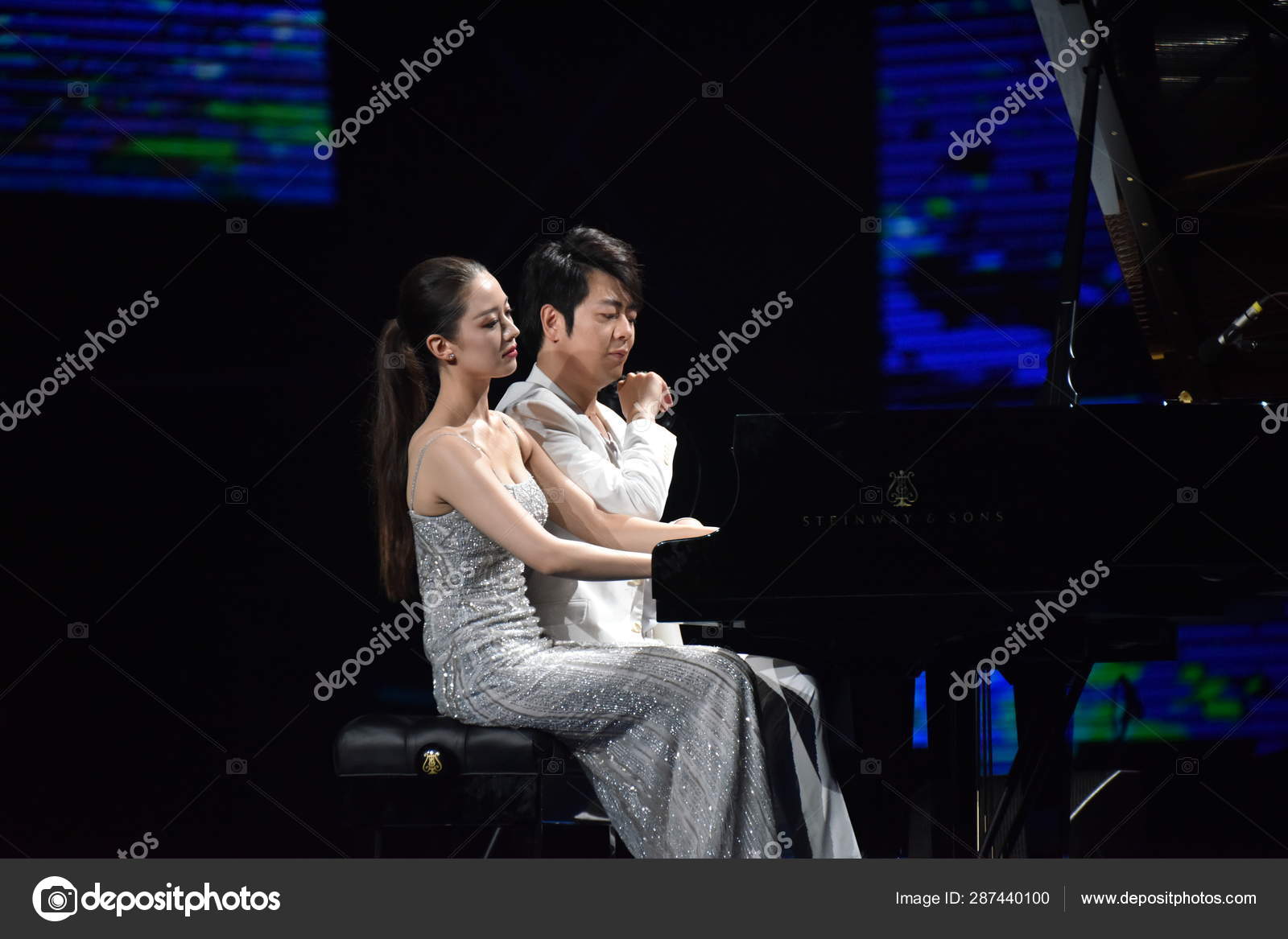 Chinese Pianist Lang Lang His Wife Gina Alice Redlinger Perform – Stock ...