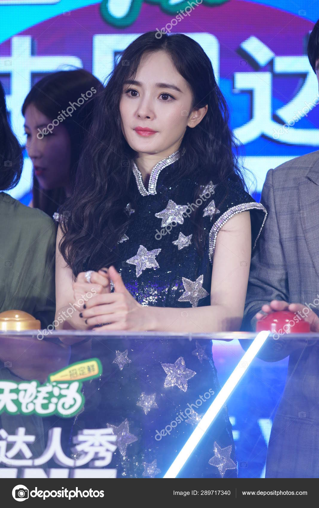 CHINA ZHEJIANG WUZHEN CHINA'S GOT TALENT YANG MI — Stock Editorial ...