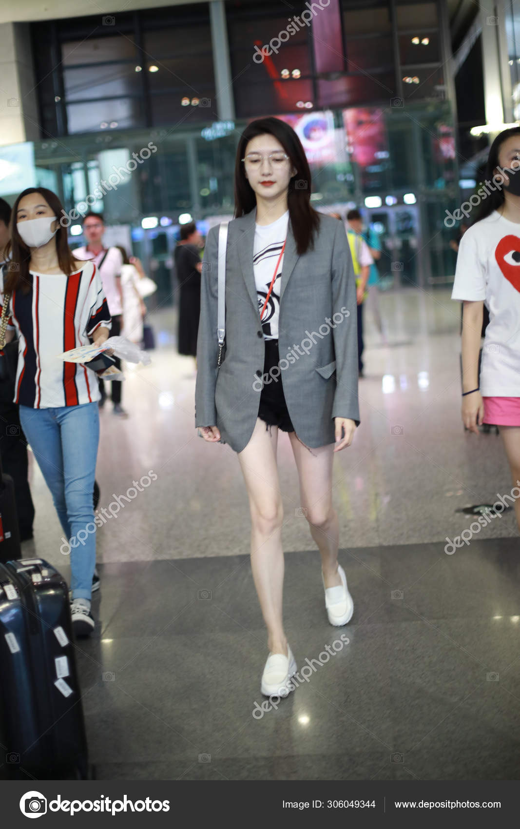 Jiang Shuying Also Known Maggie Jiang Chinese Actress Appears Blazer ...