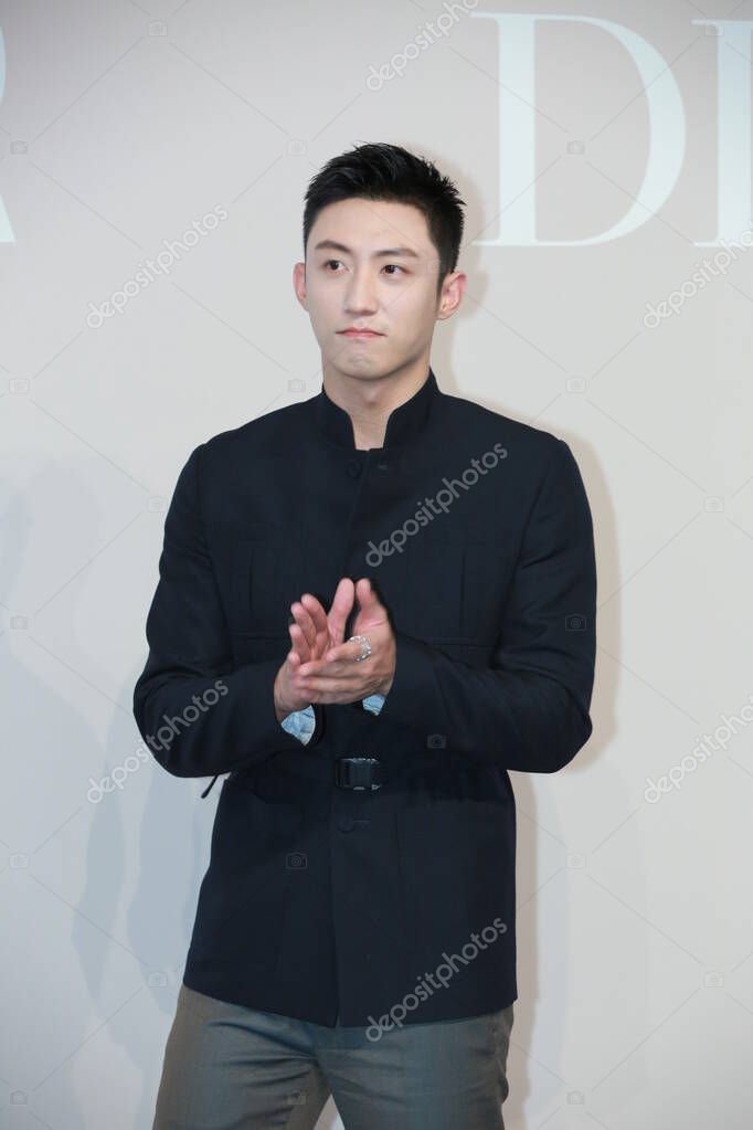 El actor y modelo chino Huang Jingyu también conocido como Johnny Huang ...