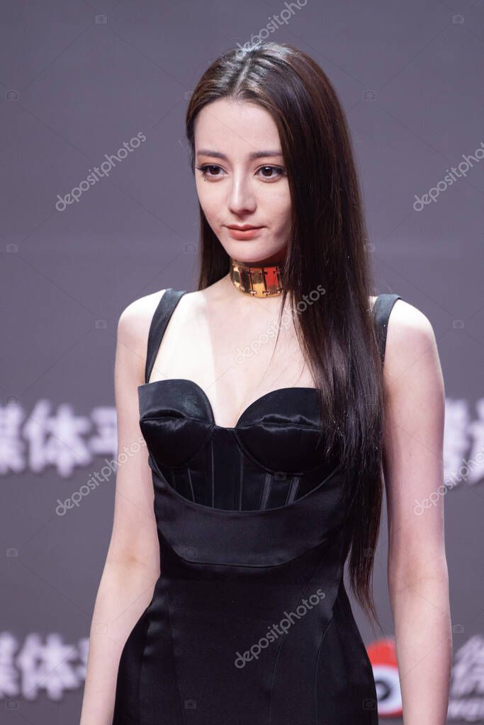 La actriz, cantante y modelo china Dilraba Dilmurat, más conocida como ...