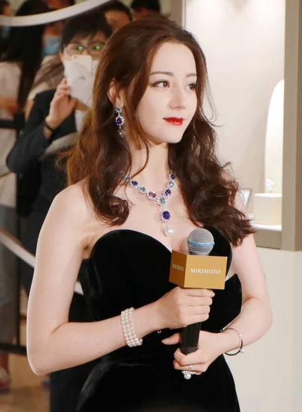 Chinese Actress Singer Model Uyghur Ethnicity Dilireba Attends ...