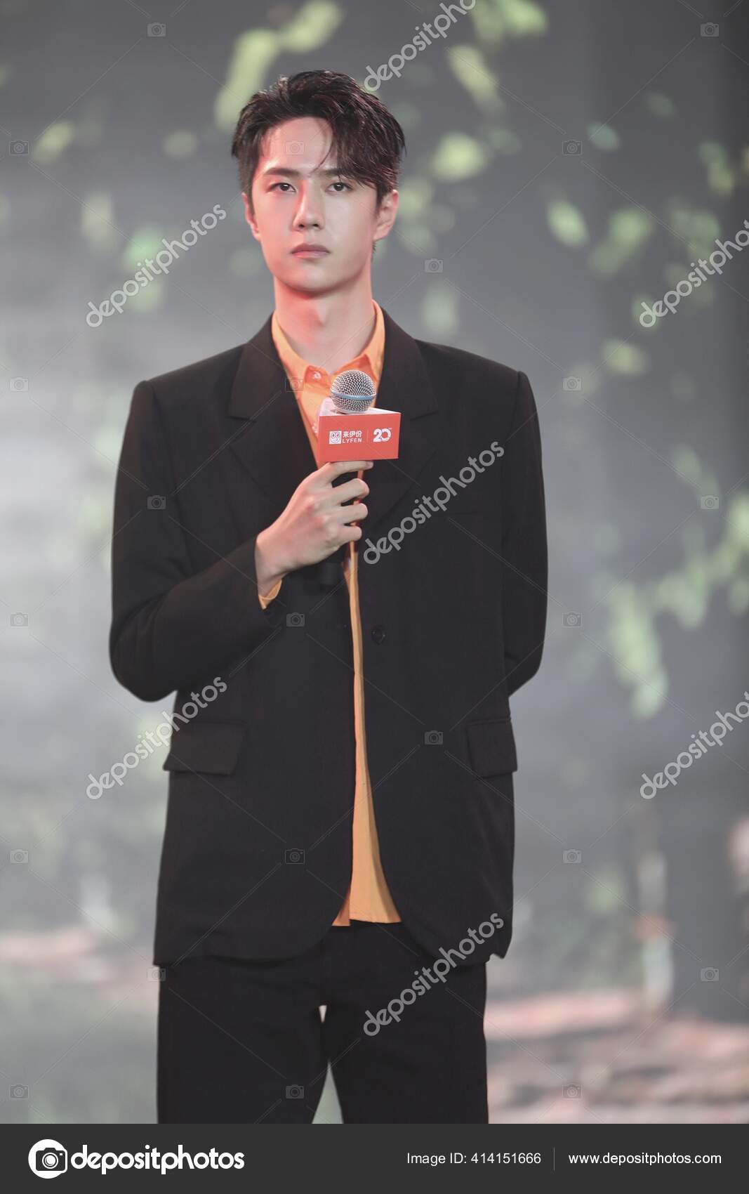 Actor Bailarín Cantante Rapero Anfitrión Corredor Motos Profesional Chino Wang — Foto editorial ...