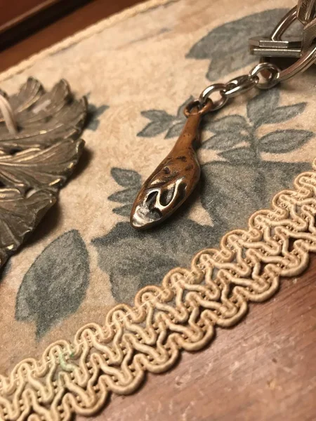 Faits main bijoux en argent Stock Photos, Royalty Free Faits main ...