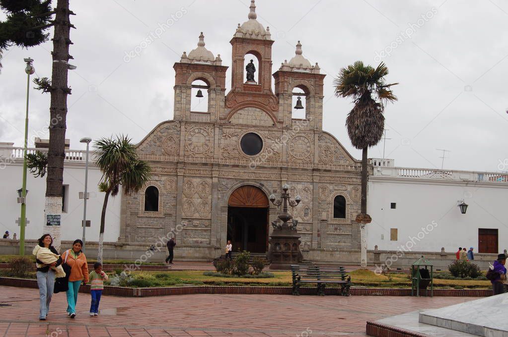 Catedral San Pedro Parque Maldonado Riobamba Ecuador — Foto editorial ...
