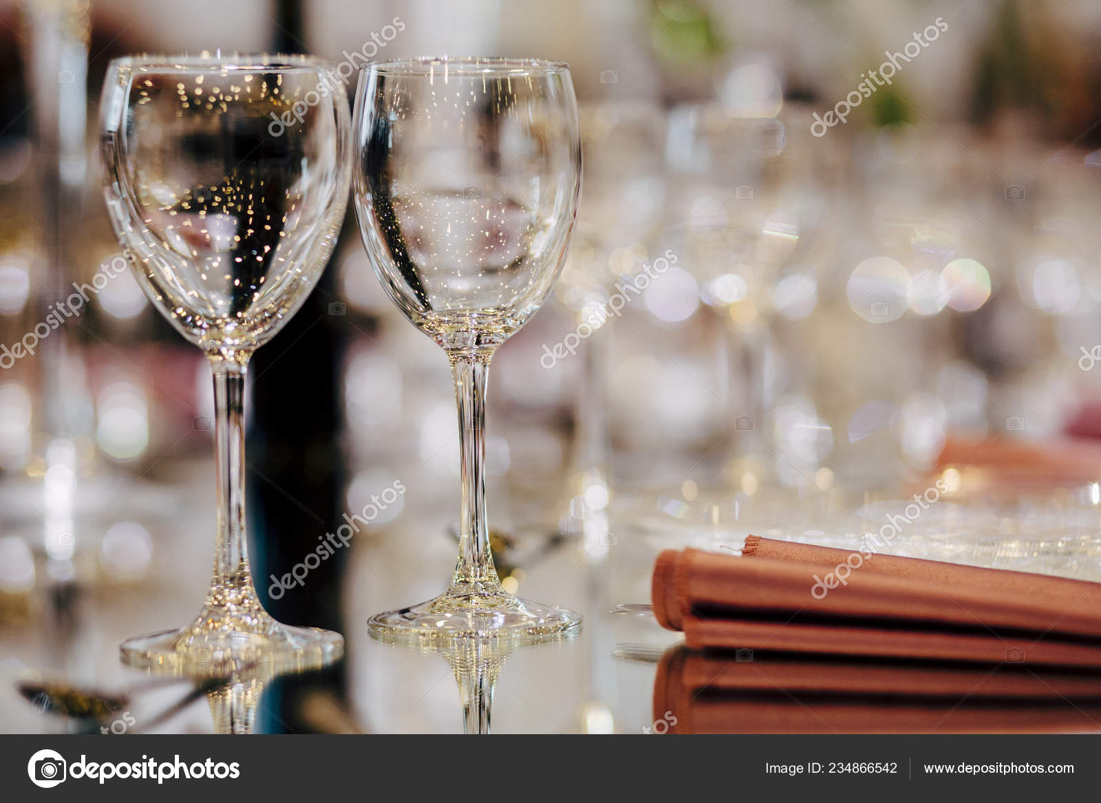 Luxury Table Settings Fine Dining Glassware Beautiful Blurred ...