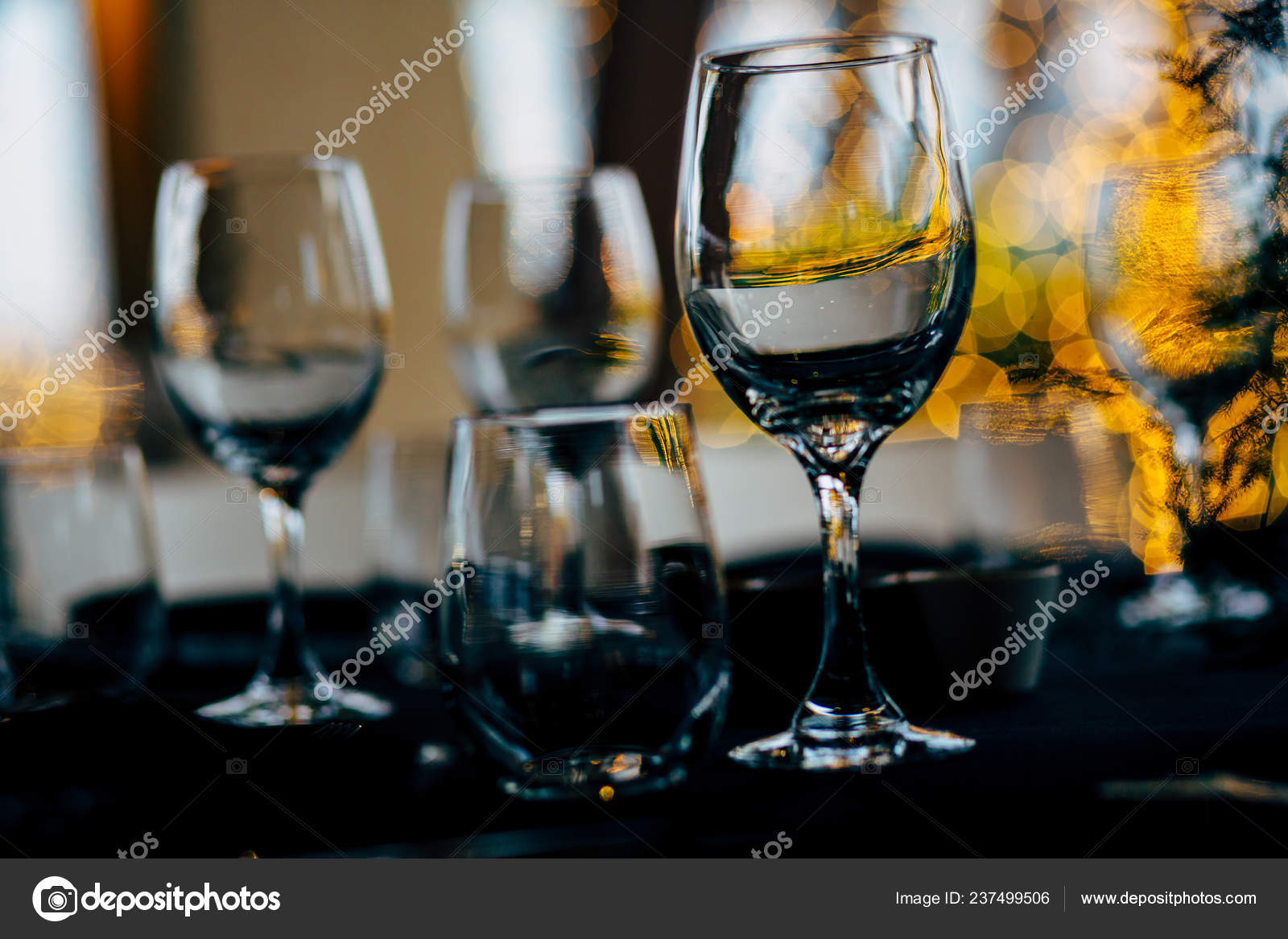 Luxury Table Settings Fine Dining Glassware Beautiful Blurred ...