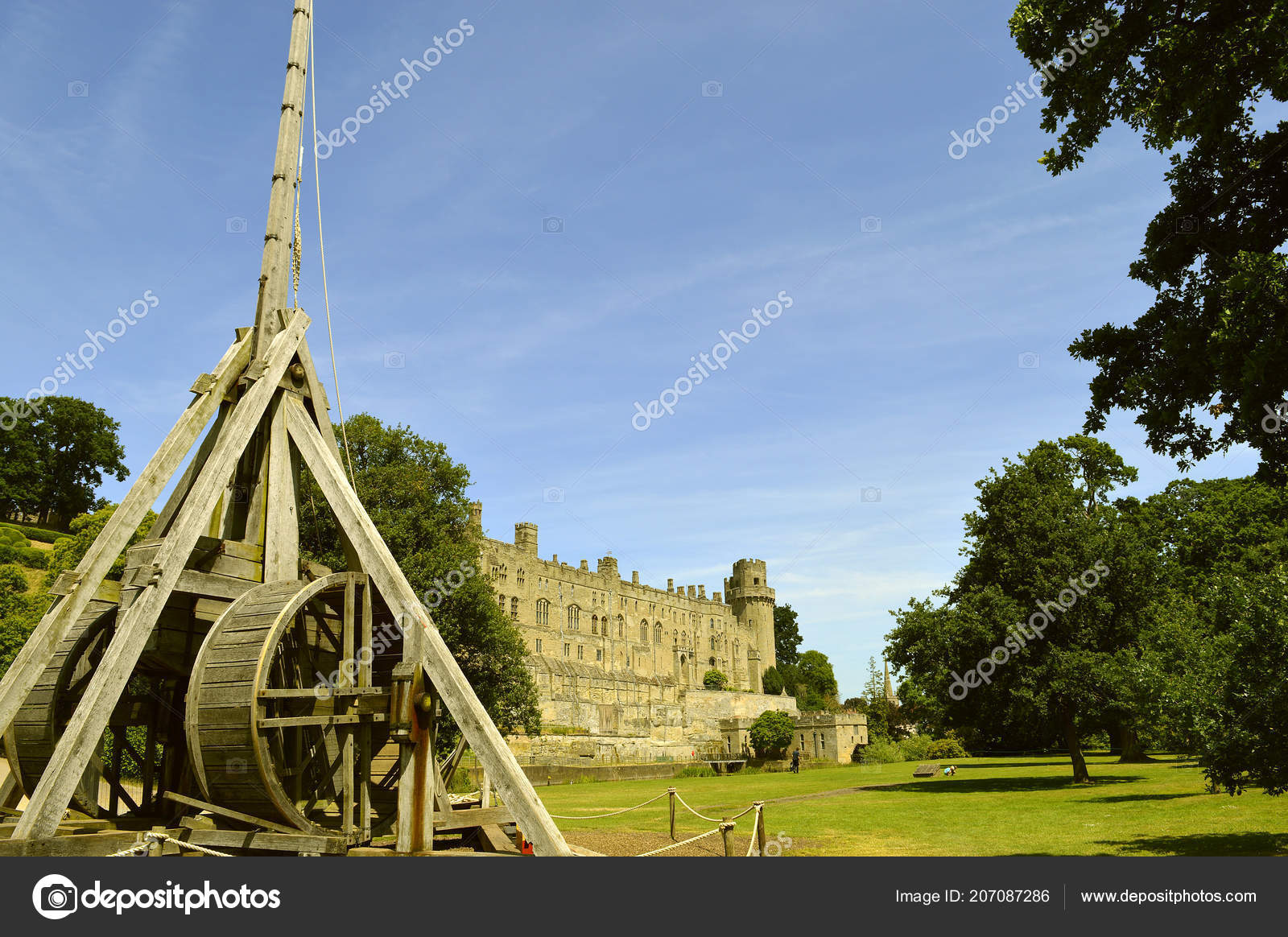Medieval Catapults Castle