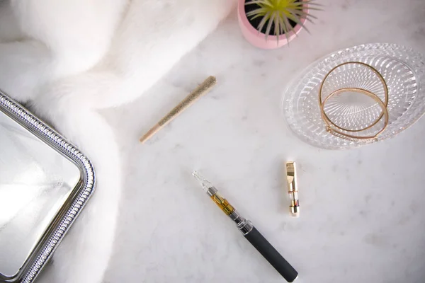 White marble rose gold background Stock Photos, Royalty Free White ...