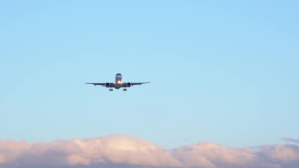 Plane takes off, landing. Large commercial plane flies overhead Daytime ...