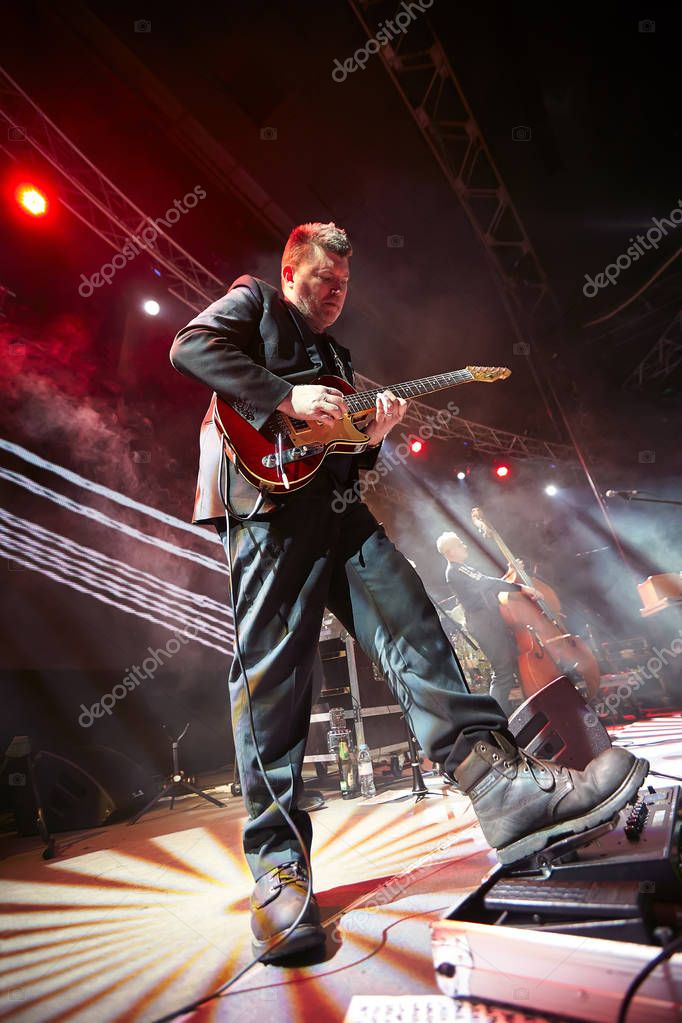 Red Snapper tocando en el club Lviv 2024