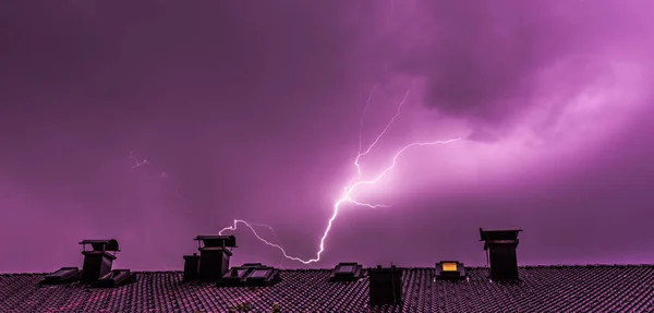Lightning thunderstorm house Stock Photos, Royalty Free Lightning ...