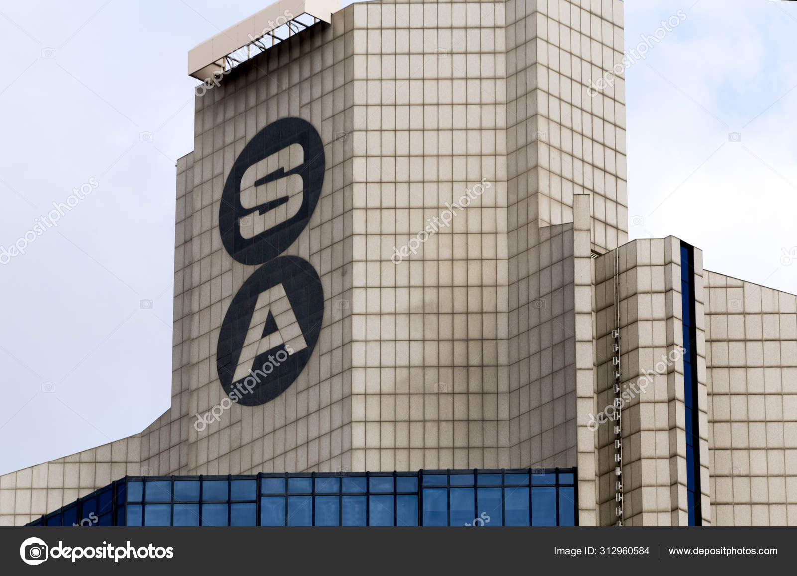 Sabanci Center Complex Accomodates First Smart Buildings Istanbul ...