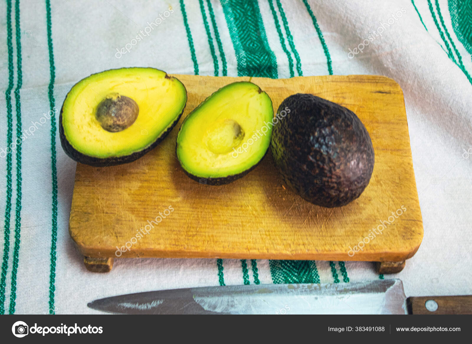 Slice Open Avocados Wooden Table Ready Make Meal — Stock Photo ...