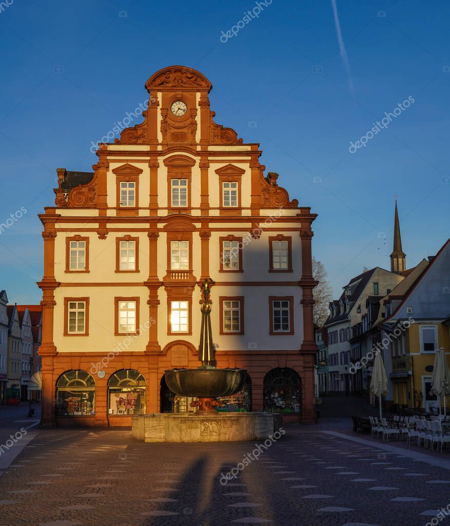 La fachada de la Casa de la Moneda, Alte Muenze in Speyer en Alemania. 2022