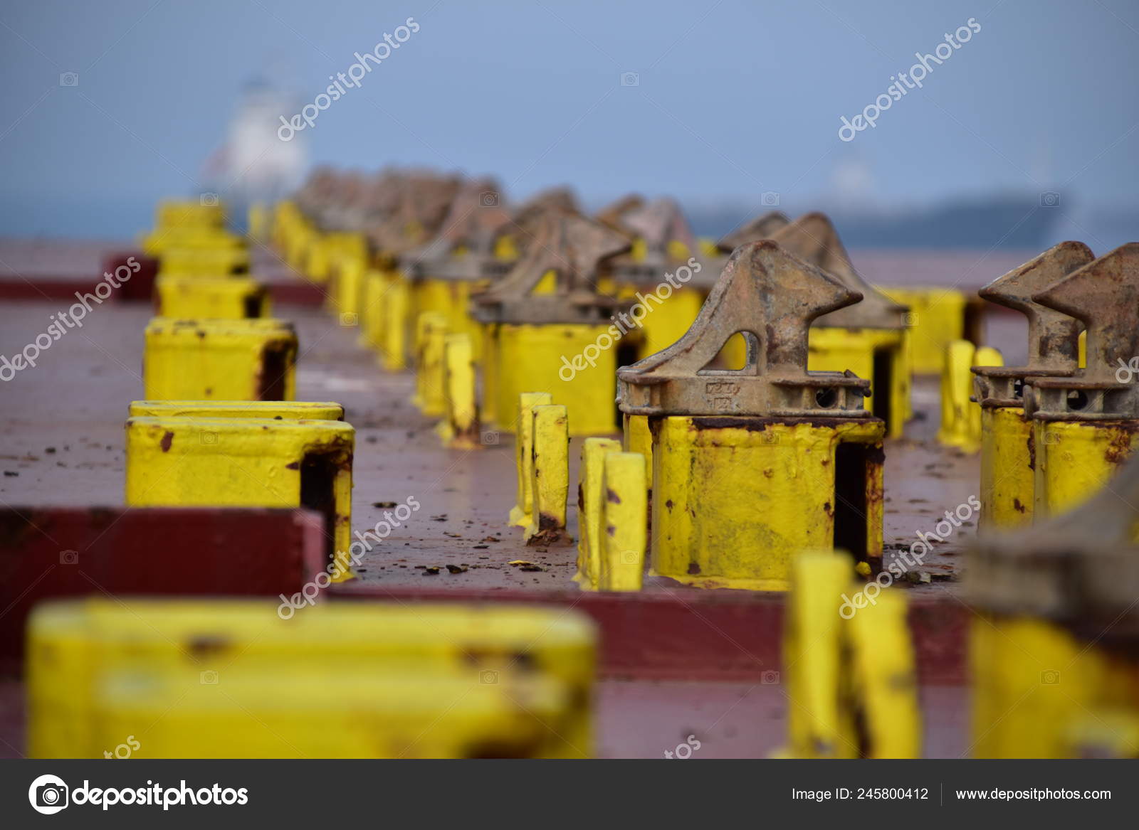 Container Shoes Lashing Material One Line Top Side Hatch Cover Stock ...