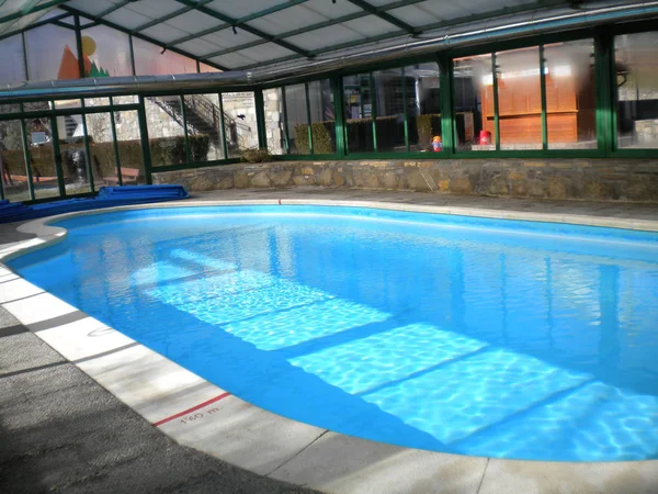 Terrasse piscine Stock Photos, Royalty Free Terrasse piscine Images ...