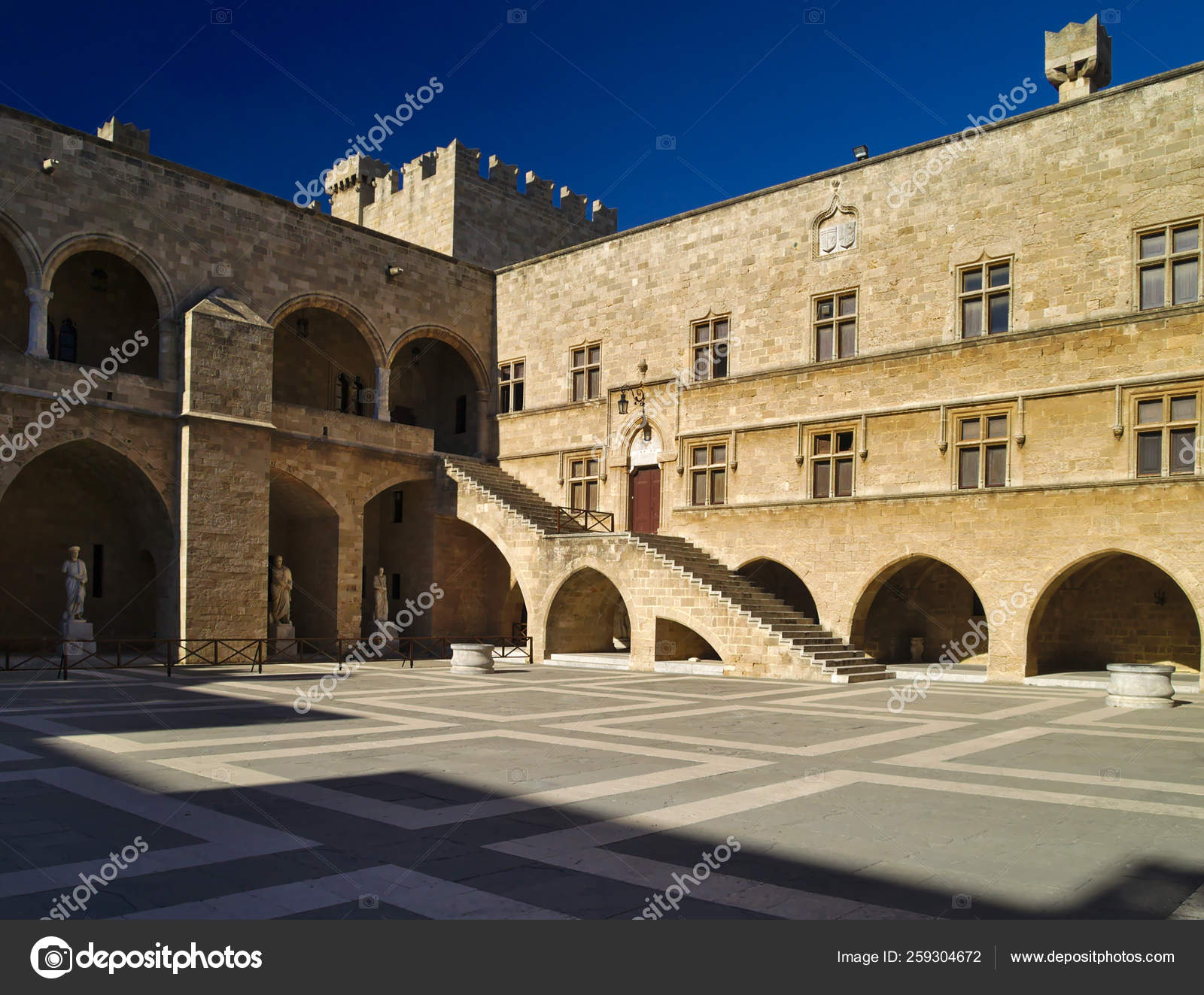Palacio Medieval Del Gran Maestre Los Caballeros Rodas También Conocido ...