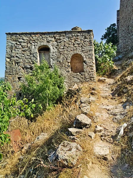 Antiguo pueblo medieval en ruinas de Anavatos, isla de Chios, Grecia. 2024