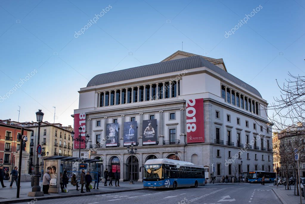 Madrid, España; febrero 2019: El Teatro Real, inaugurado en 1850, es ...