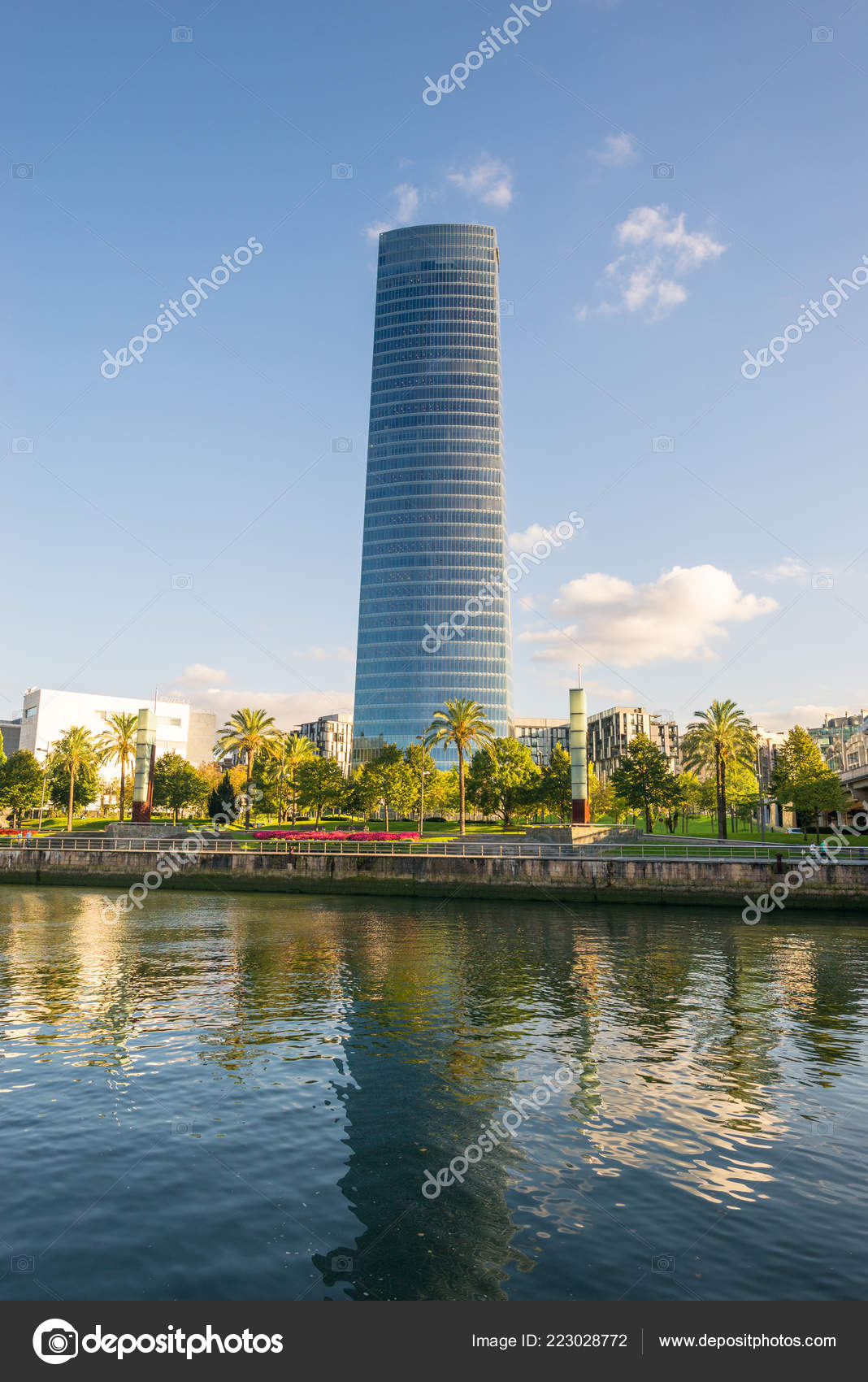 Bilbao Spain October 2016 Iberdrola Tower Basque Iberdrola Dorrea ...