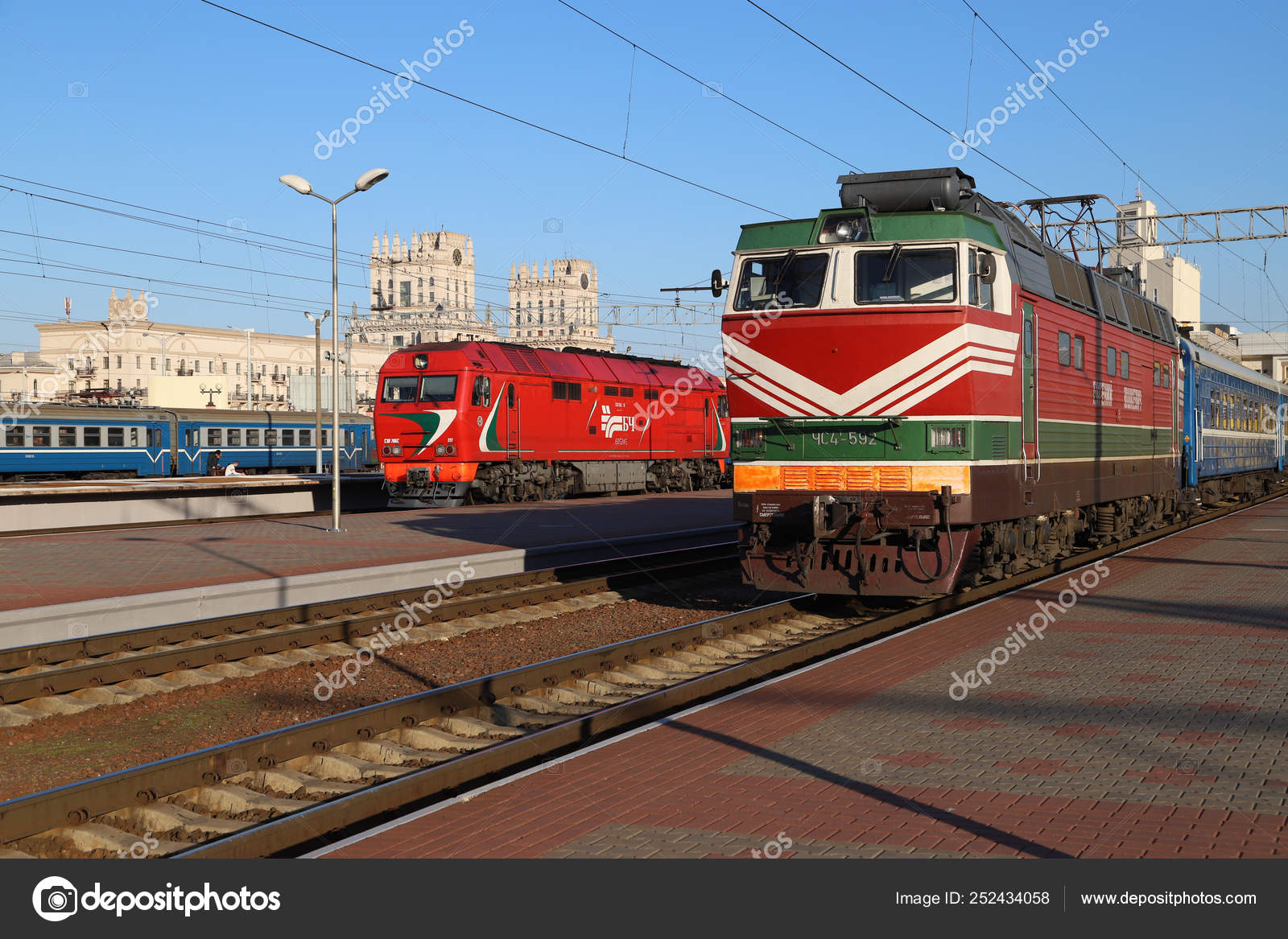 Minsk Central Station Trains Belarus – Stock Editorial Photo ...