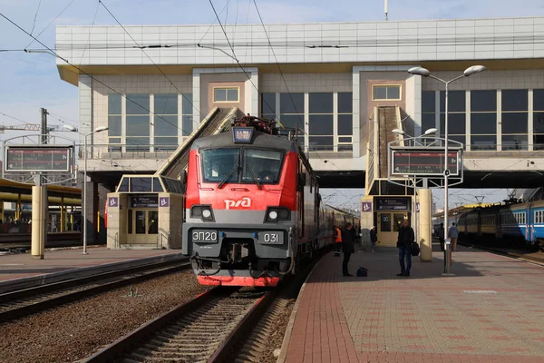 Minsk Central Station Trains Belarus – Stock Editorial Photo ...