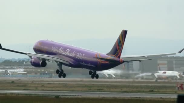 Airbus A320 of Easy Jet Airlines with Europcar livery taxiing Stock ...