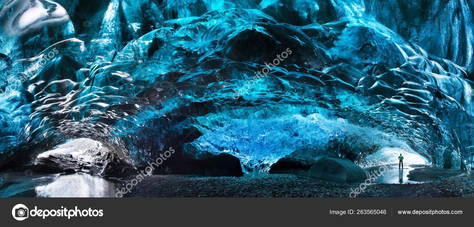 Skaftafell National Park Ice Cave