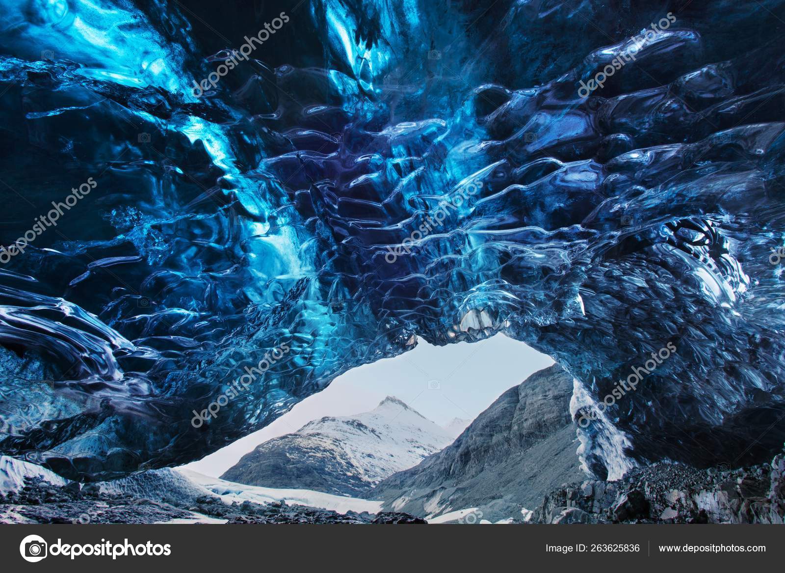 Skaftafell National Park Ice Cave