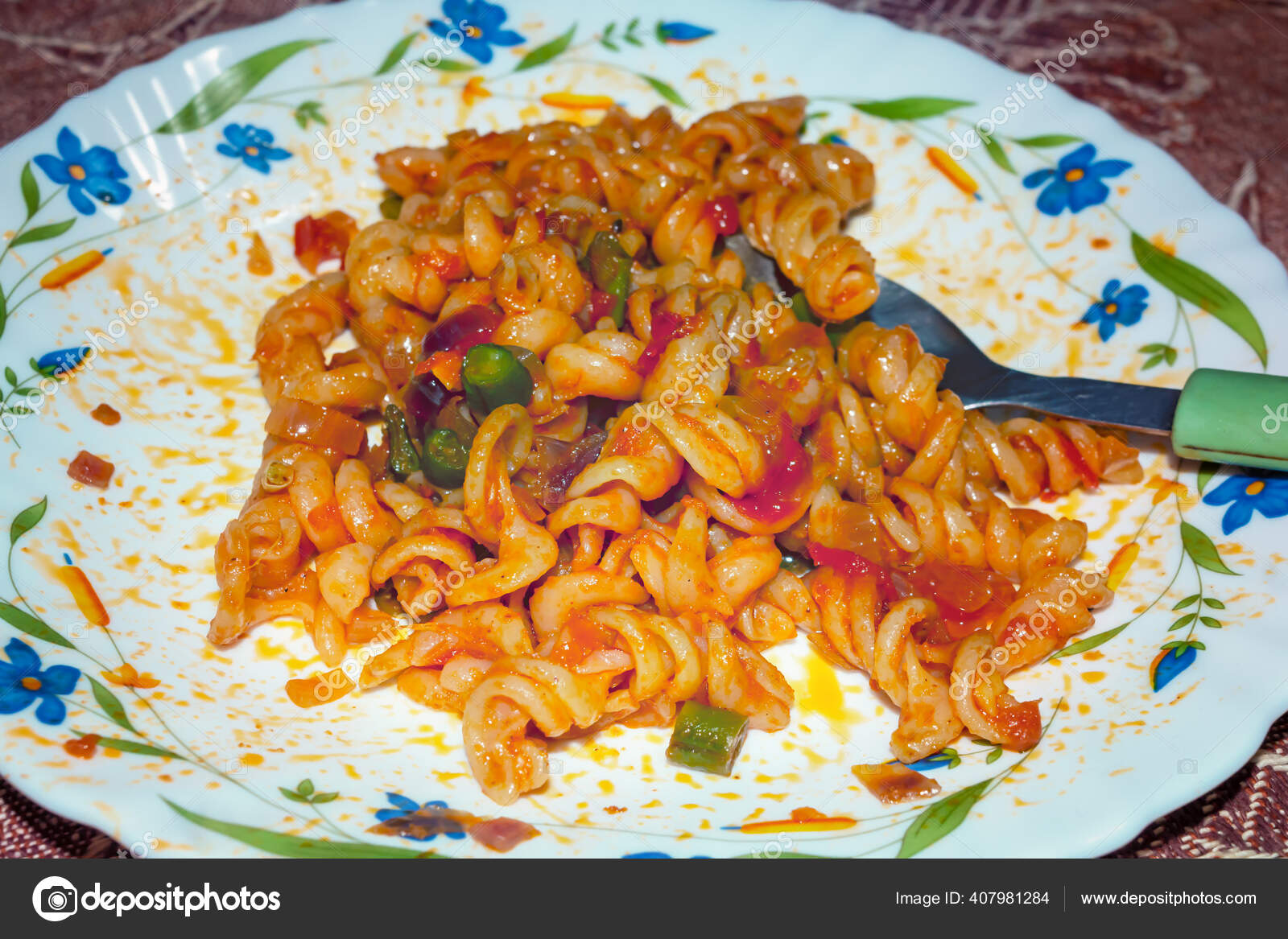 Half Eaten Fusilli Pasta Dish Tomato Sauce French Beans Ceramic Stock ...