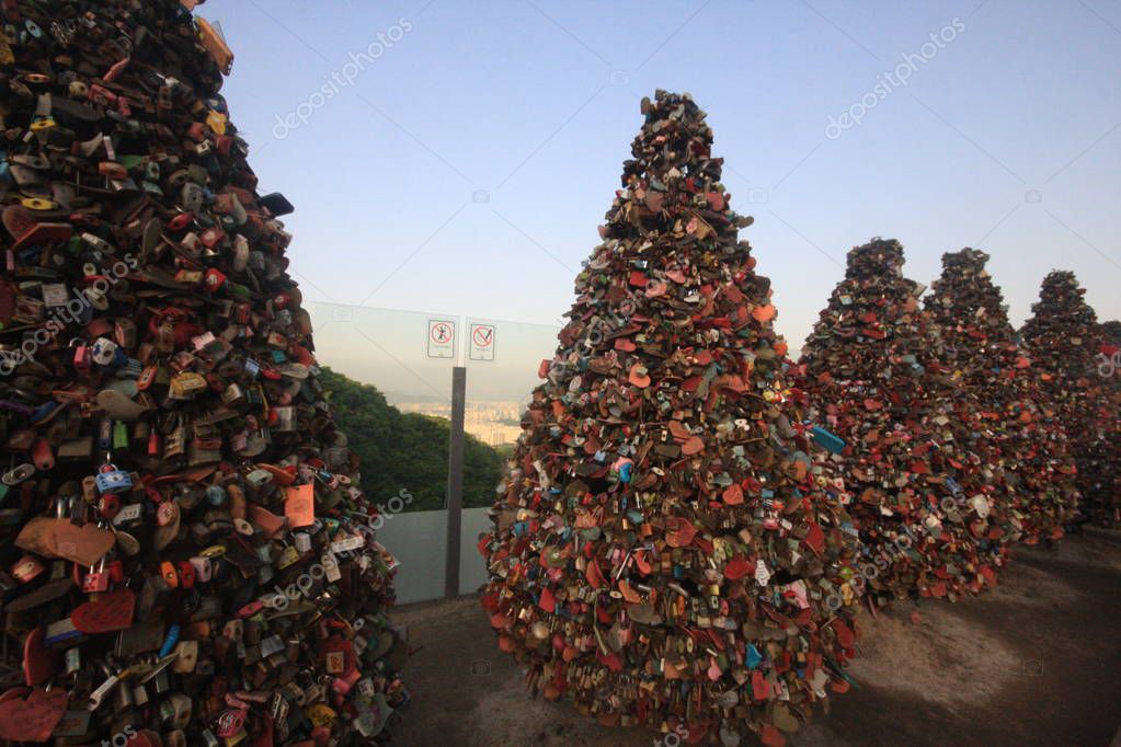 Vistas a la ciudad de Seúl, calles y templos en Corea del Sur 2022