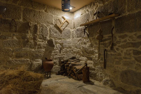 Medieval tavern interior Stock Photos, Royalty Free Medieval tavern ...