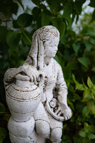 Small garden statue Stock Photos, Royalty Free Small garden statue Images | Depositphotos