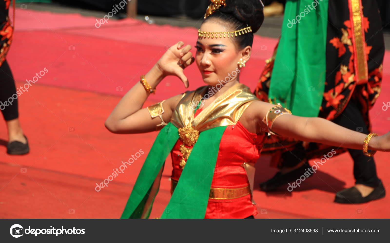 Group Dancers While Performing Street Stage Dancing Traditional ...