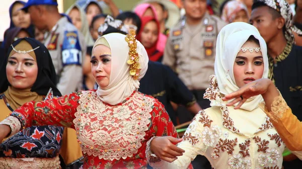 Islamic dance Stock Photos, Royalty Free Islamic dance Images ...