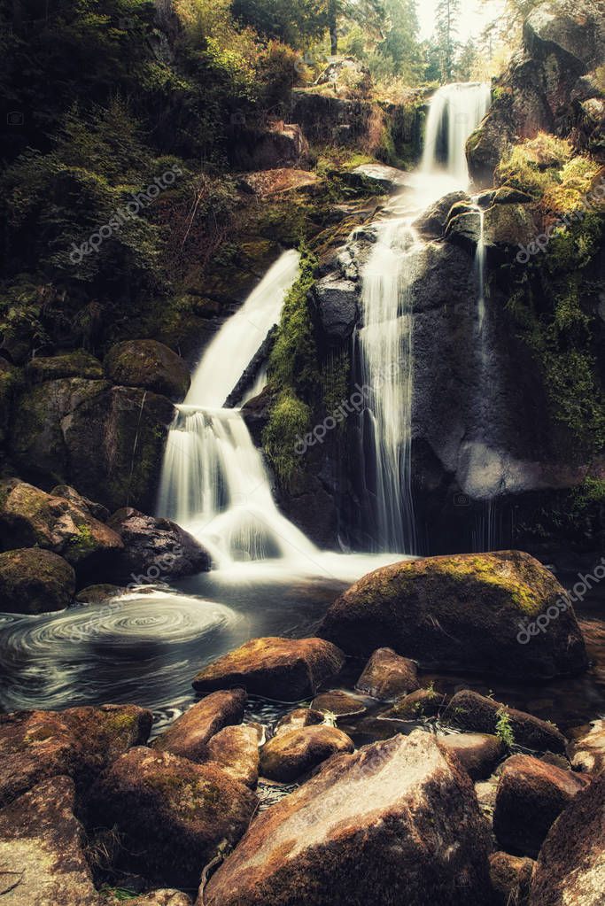 Triberg Falls es una de las cataratas más altas de Alemania con un ...
