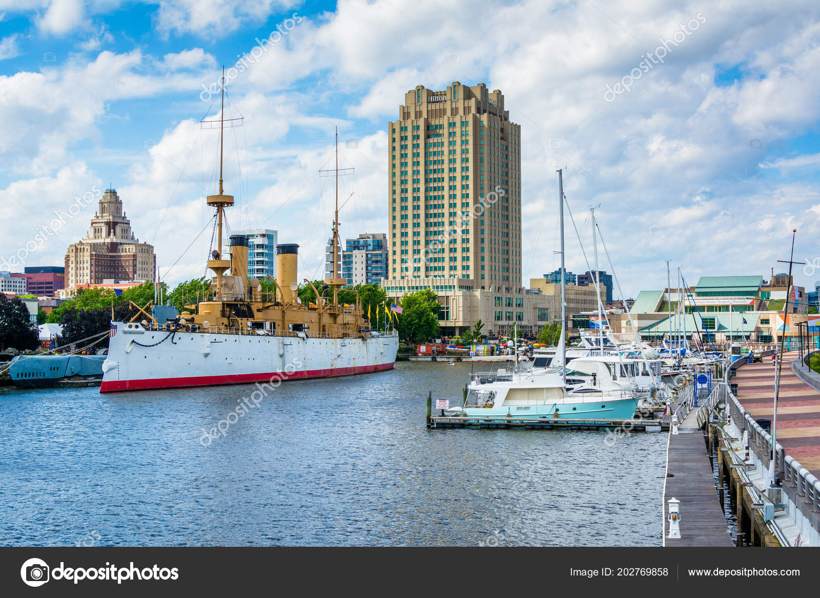 View Ships Buildings Penns Landing Philadelphia Pennsylvania – Stock ...