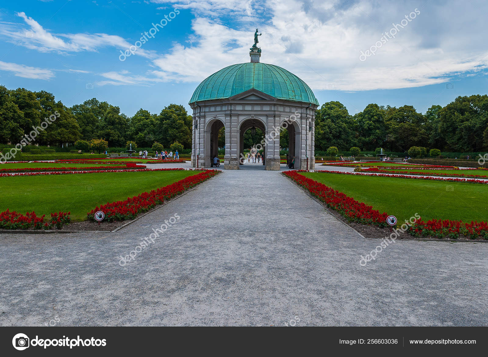 Beautiful View Park Alcove — Stock Photo © Andrus_Ciprian #256603036