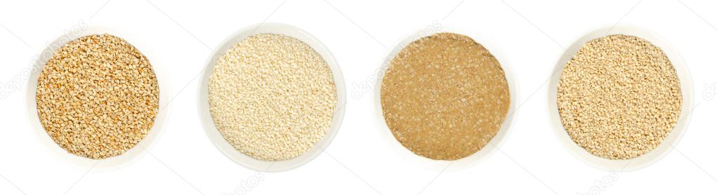 Sésamo en cuencos, sobre blanco. Frutos de Sesamum, también benne ...