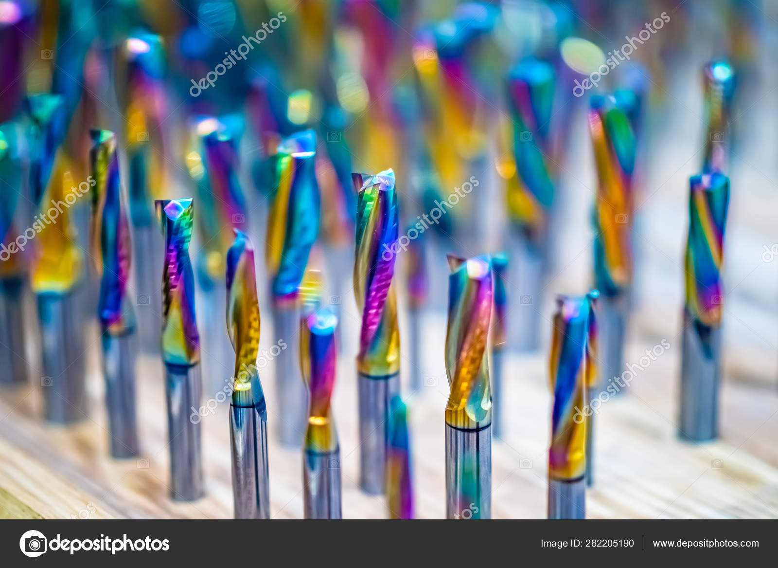 Diamond CVD coating cutting tools. Diamond coated drill bits. Po ...